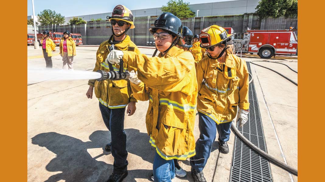LAFD hosts annual Girls Camp to introduce fire careers to girls ...